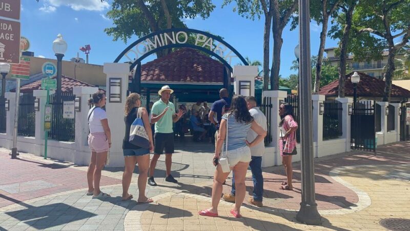 Miami: City Sightseeing and millionaire row boat tour - Key Points