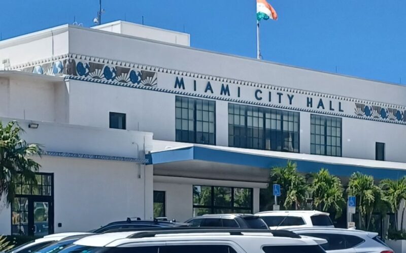 Miami City Tour - An Introduction to Miami’s Best in Four Hours