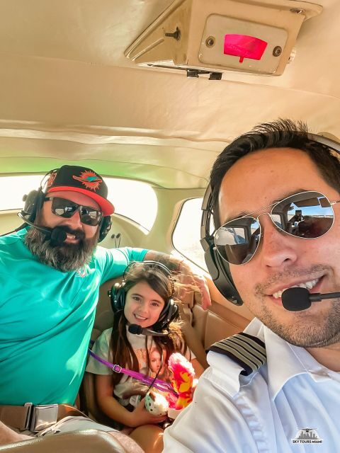 Miami: Downtown Private Airplane Tour with Soft Drinks - FAQ