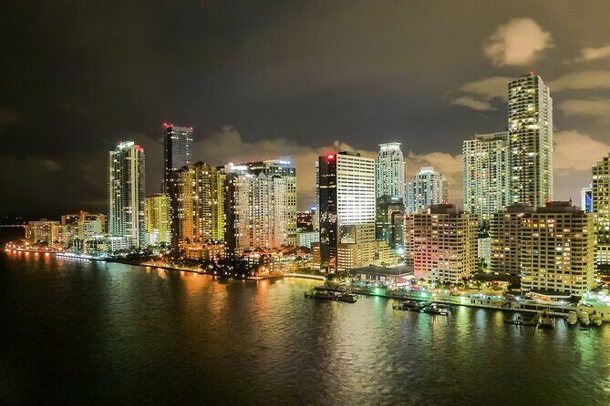Miami Evening Cruise of Biscayne Bay on Luxury Yacht - Key Points