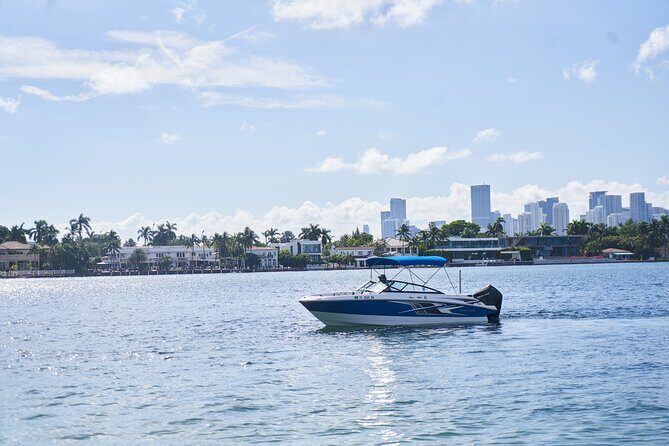 Miami Express Private Boat a 1- Hour Luxury Experience - Why This Tour Is an Excellent Choice