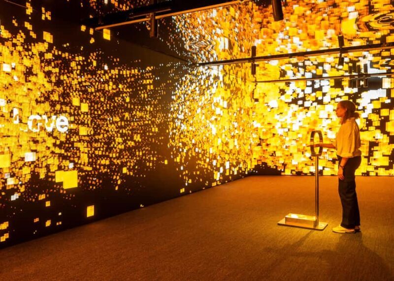 Miami: Freedom Tower National Museum Entry Ticket - The "Voices of Miami" and "Languages of Migration" Galleries