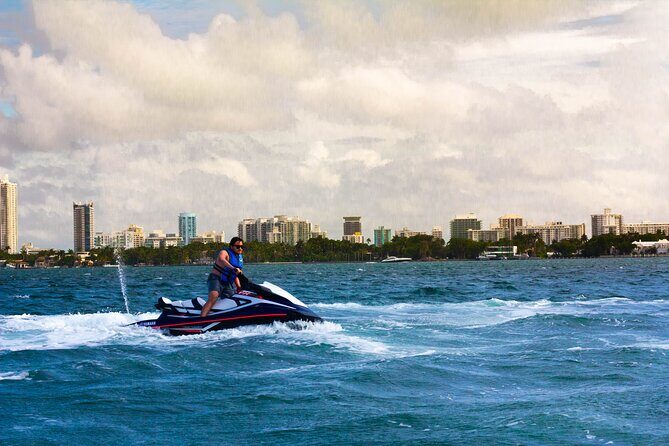 Miami: Jet Ski Tour of Biscayne Bay from Bayside Marketplace - Key Points