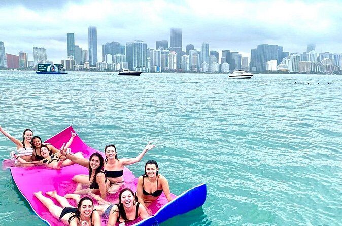 Miami Nixon Sandbar Hop-on Hop-off Boat Tour up to 10 Pax - FAQs