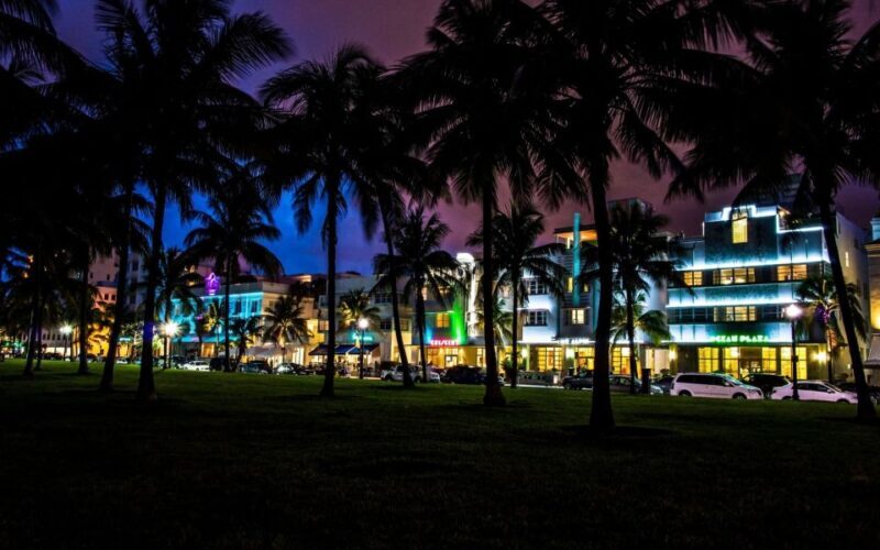 Miami: Open-top Bus Sightseeing Night Tour with Live Guide - An In-Depth Look at the Experience