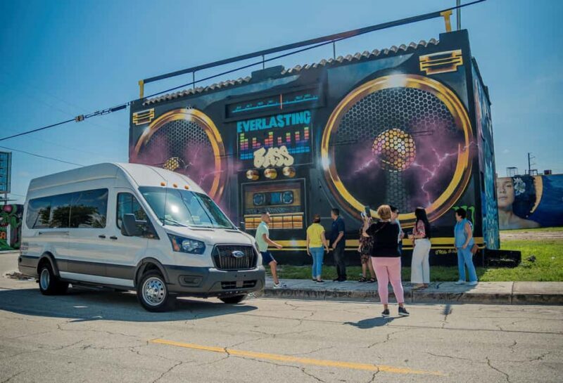 Miami: Private Iconic neighborhoods sightseeing tour - Introduction
