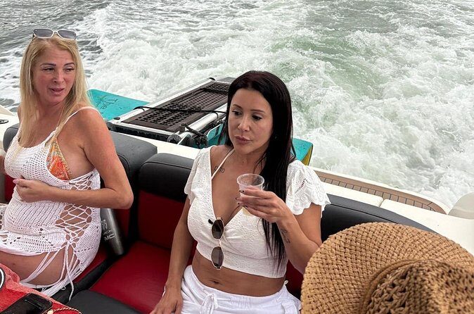 Miami Private Yacht Cruise  Discover Iconic Water Views - FAQ
