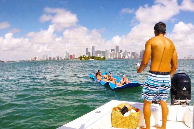 Miami Private Yacht Rental with Captain - Key Points