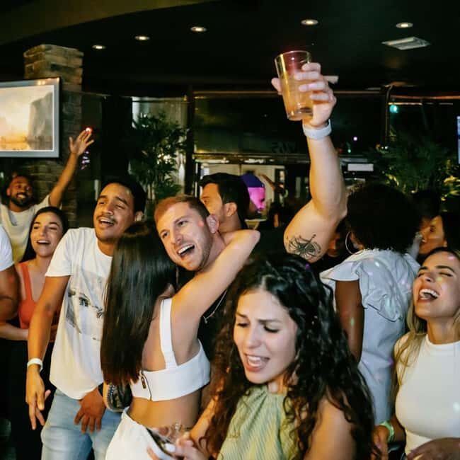Miami Pub Crawl + Clubbing Experience - What About the Venues?