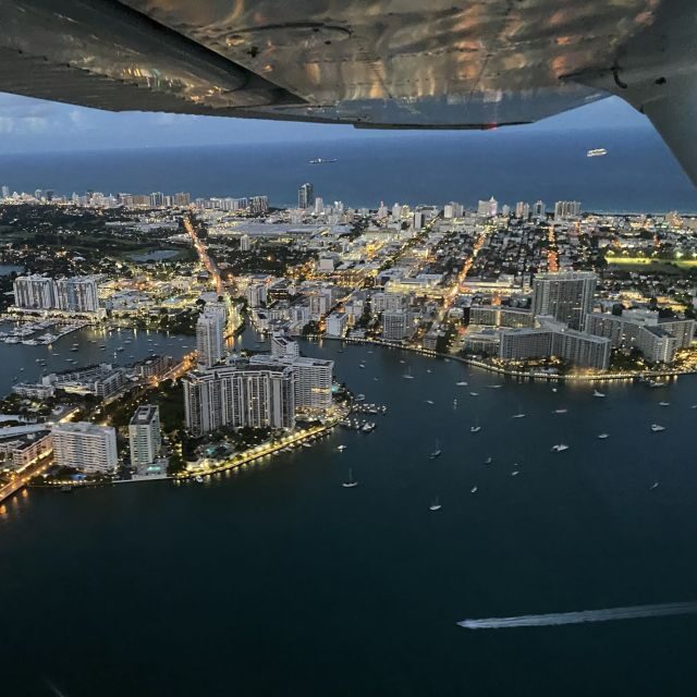 Miami: Romantic 1-Hour Private Flight Tour with Champagne - The Experience From a Traveler’s Perspective