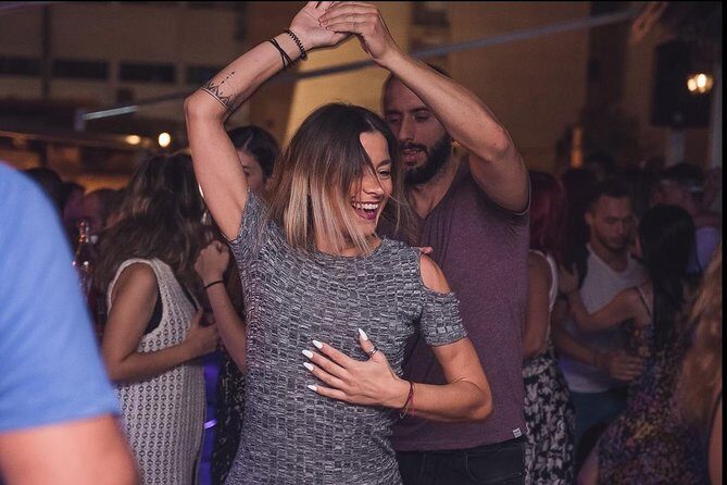 Miami Salsa Lovers Dance Experience - Why This Salsa Experience Stands Out