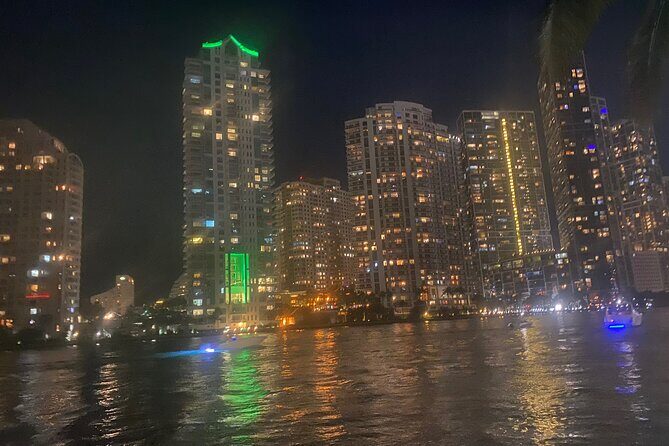 Miami Sightseeing Cruise on a Luxury Yacht - Practical Tips for Your Trip