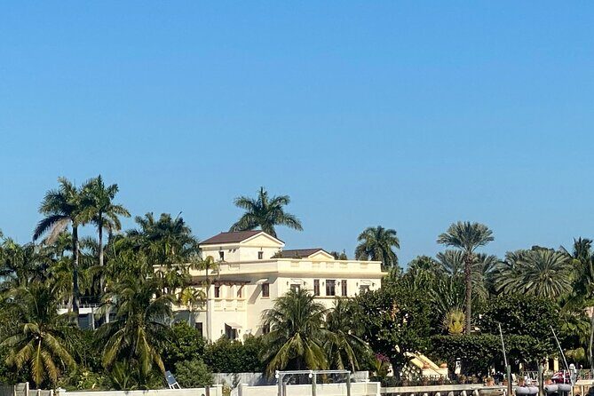 Miami Skyline 75 Min Cruise Tour Biscayne Bay Millionaire Homes - The Sum Up