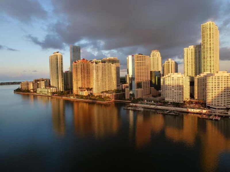 Miami Skyline Millionaire Cruise & Bus Tour 5 stops & Coffee - Who Should Consider This Tour?