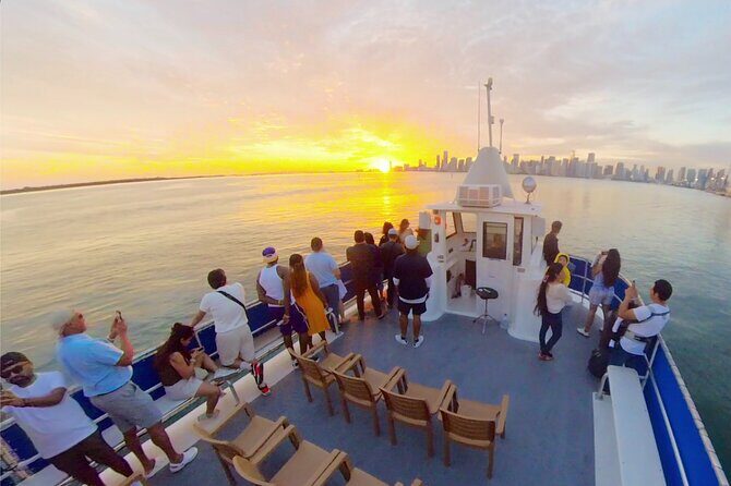 Miami Skyline Sunset Cruise with The Mojito Bar On board - Who Should Consider This Tour?