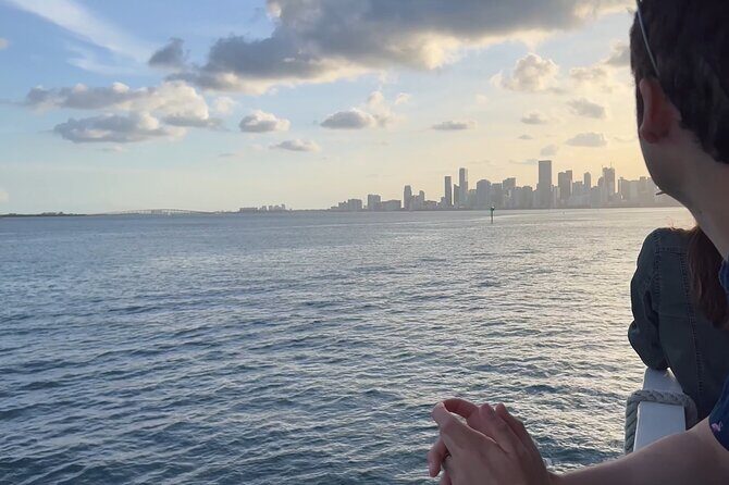 Miami Skyline Sunset Cruise with The Mojito Bar On board - FAQs