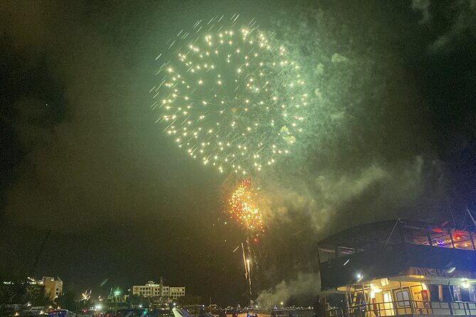 Miami South Beach July 4th Fireworks On Catamaran - FAQ