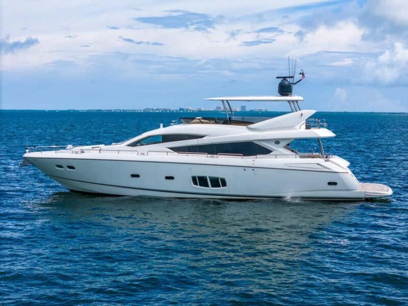 Miami: Sunseeker 80 Yacht Charter with Crew - An Up-Close Look at the Yacht Experience