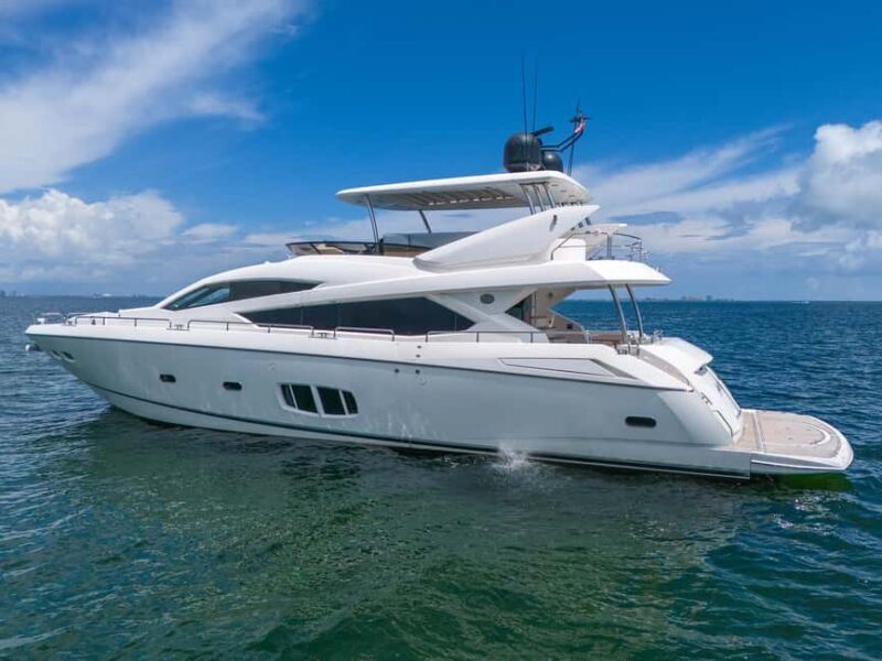 Miami: Sunseeker 80 Yacht Charter with Crew - Practical Tips for Booking