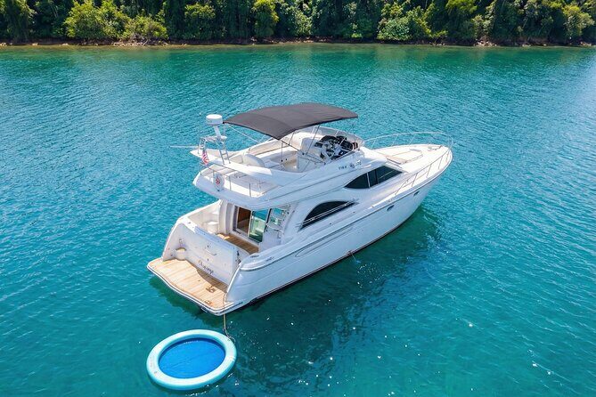 Miami Yacht Rental 55 ft + 2 Jet Ski | Miami Boat Rentals - FAQs