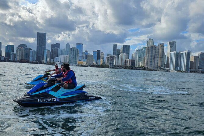 Miami's Islands And Sandbars on a High-Speed Jet Ski Tour - A Closer Look at the Miami Jet Ski Tour