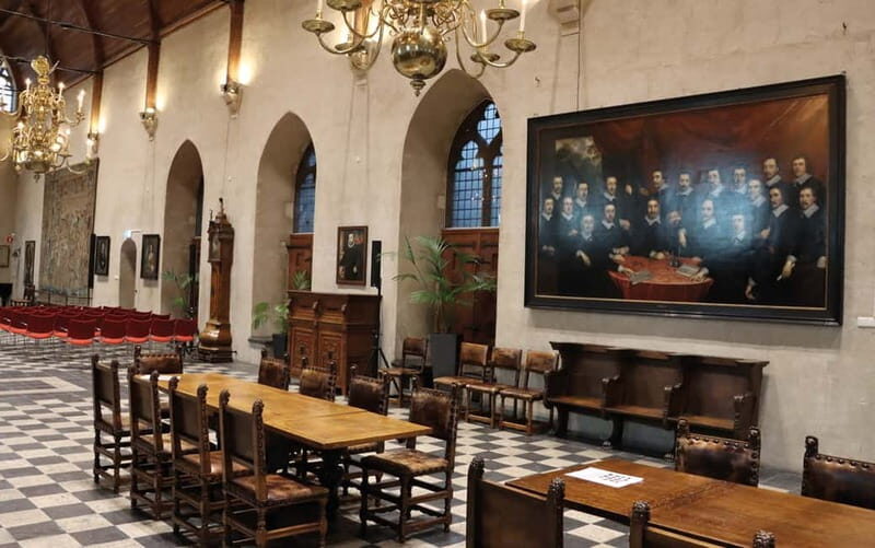 Middelburg: Guided Tour Townhall Middelburg - Key Points