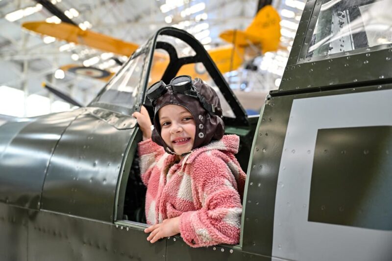 Midlands: Spitfire Cockpit Experience - A Closer Look at the Spitfire Cockpit Experience