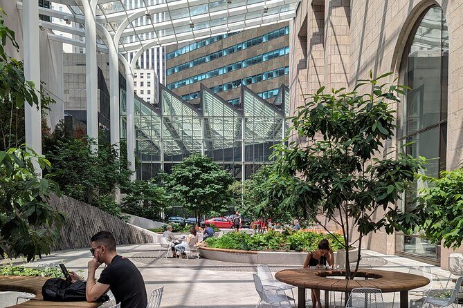 Midtown Manhattan Art and Architecture Walking Tour - Rockefeller Center and Beyond