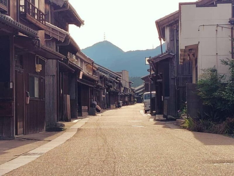 Mie: Step Back in Time on a Guided Walk Through Seki-juku - A Deep Dive into the Seki-juku Experience