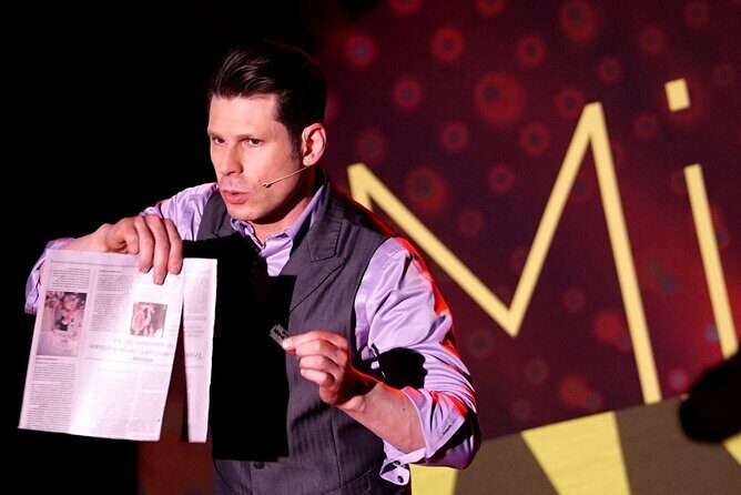 Mike Hammer Comedy Magic Show at the Four Queens Hotel - A Closer Look at the Experience