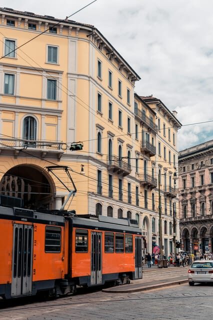 Milan: between innovation and eclectic (Porta Nuova & Isola) - An In-Depth Look at the Tour