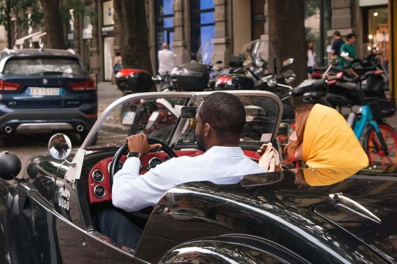 Milan: City Highlights driving a Vintage Car - Key Points