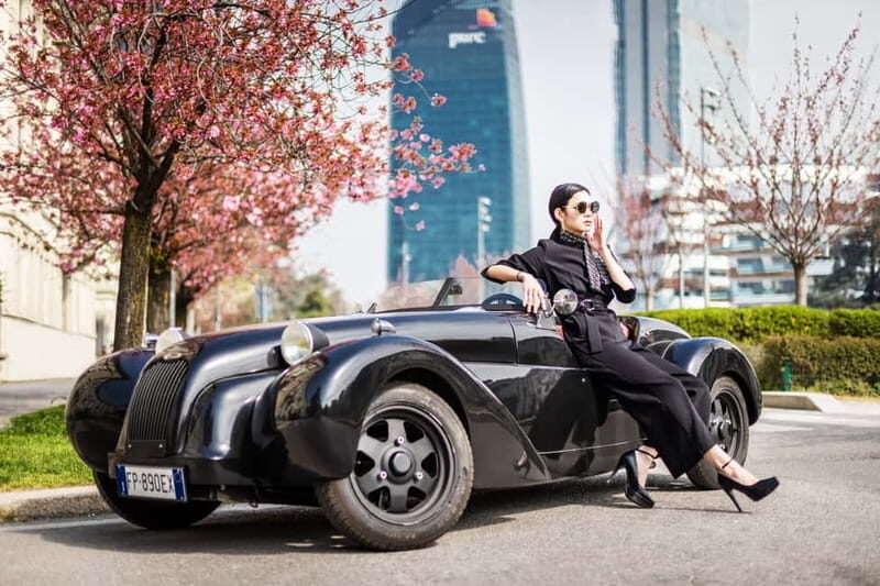 Milan: City Highlights driving a Vintage Car - Exploring Milan in a Vintage Car: A Practical and Stylish Approach