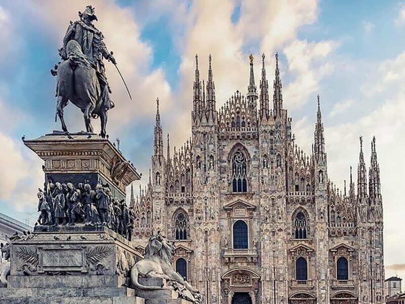 Milan: Duomo Cathedral Entry Ticket and Rooftop Tour - Key Points