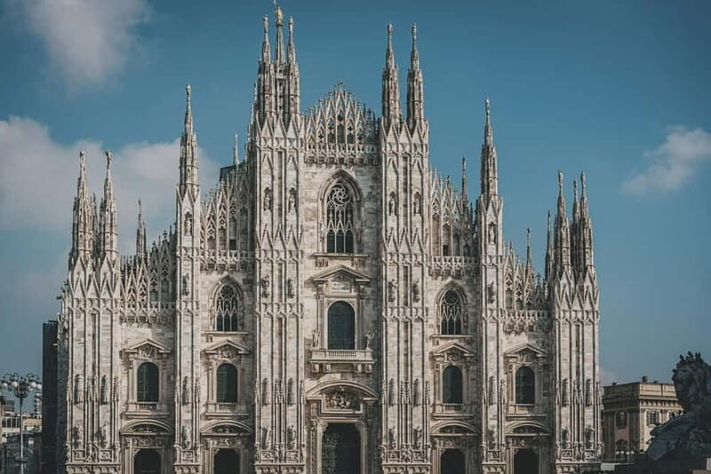 Milan: Duomo tickets and Italian breakfast with Duomo View - A Seamless Milanese Start: Breakfast with the Duomo View