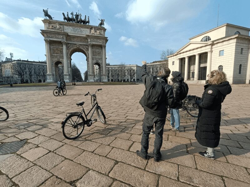 Milan: ELECTRIC-Bicycle Tour Live Tour Guide 3 hours & half - FAQ