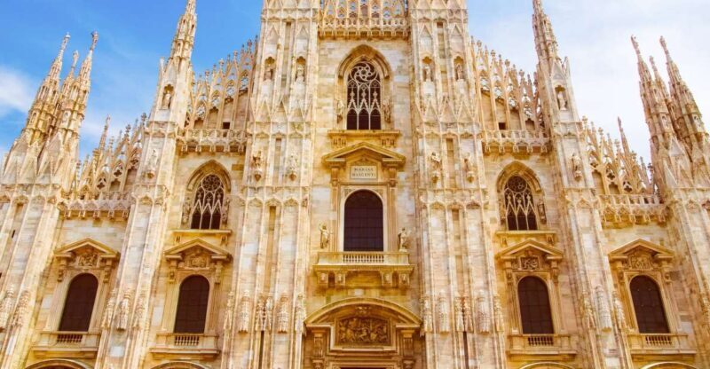 Milan: Guided Walking Tour with Last Supper Skip-the-Line - The Necessity of Pre-Booking and Tour Logistics