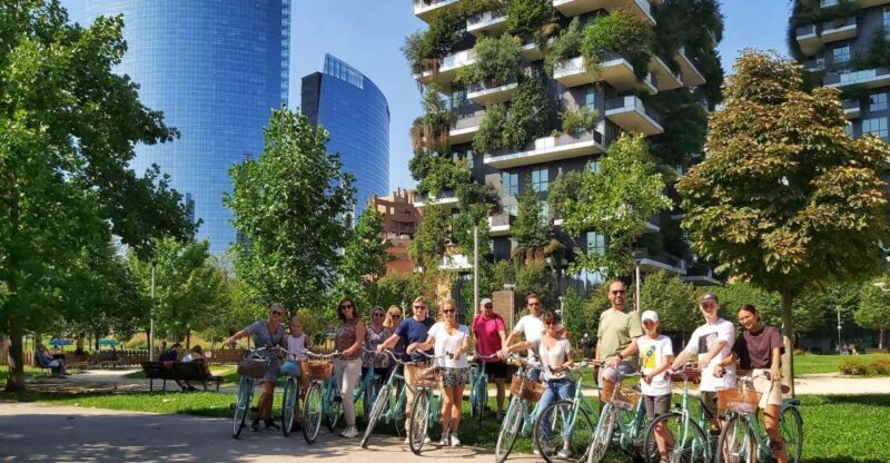 Milan: Highlights and Hidden Gems Guided Bike Tour - How Travelers Feel About This Tour