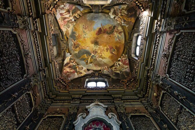 Milan: Highlights and Secret Treasures walking tour - What You Can Expect at Each Stop