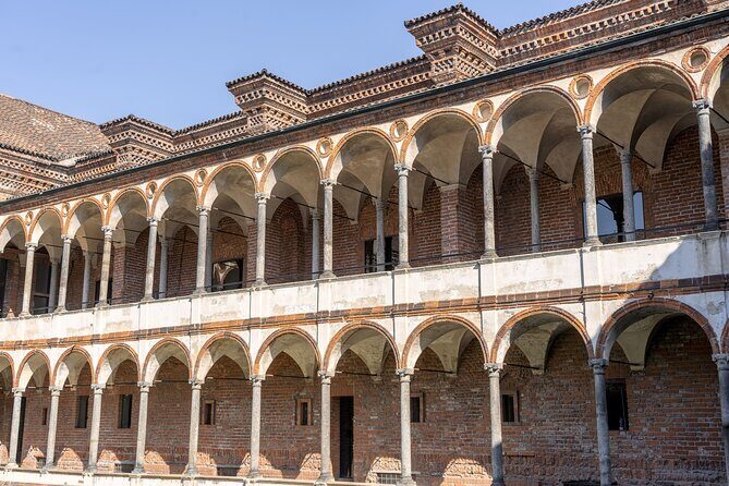Milan: Highlights and Secret Treasures walking tour - Practical Details and Considerations