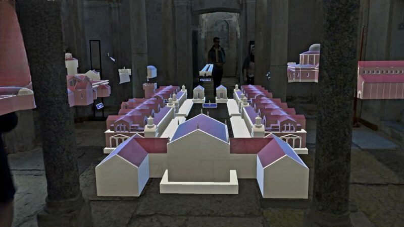 Milan | In the Crypt of time, holographic tour - FAQ