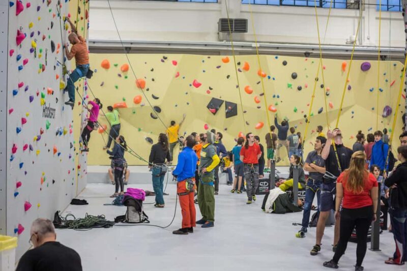 Milan: Indoor Climbing Adventure with Instructor Support - Discovering Milan’s Indoor Climbing Scene