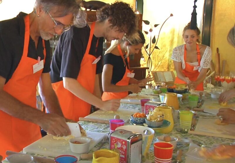 Milan: Pasta, Ravioli and Gelato Cooking Class with a Meal - Key Points