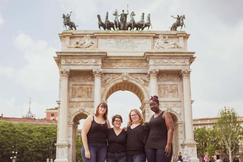 Milan: Photoshoot with a Trilingual Fashion Photographer - A Deep Dive into the Itinerary and Locations