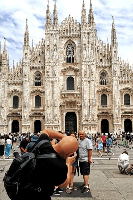 Milan Postcard Viewpoints Walk with Locals - Travel Bloggers - Key Points