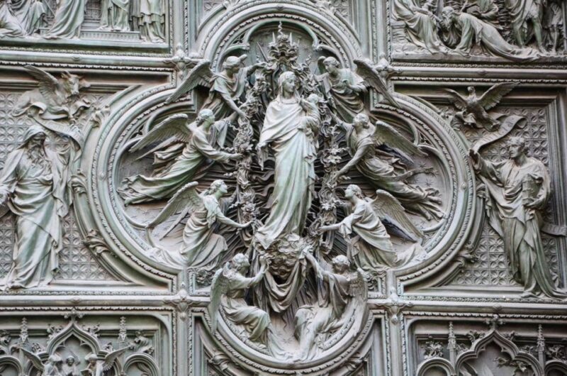 Milan: Private or Shared Essential Walking Tour - Key Points