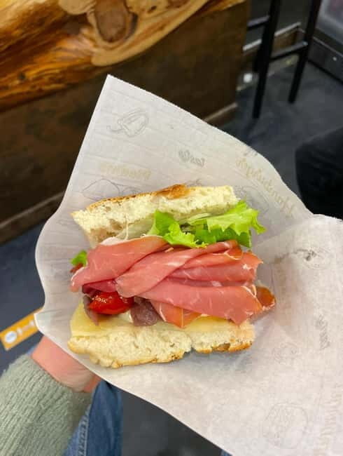 Milan: Private Sunset Picnic with Italian Aperitivo - FAQs