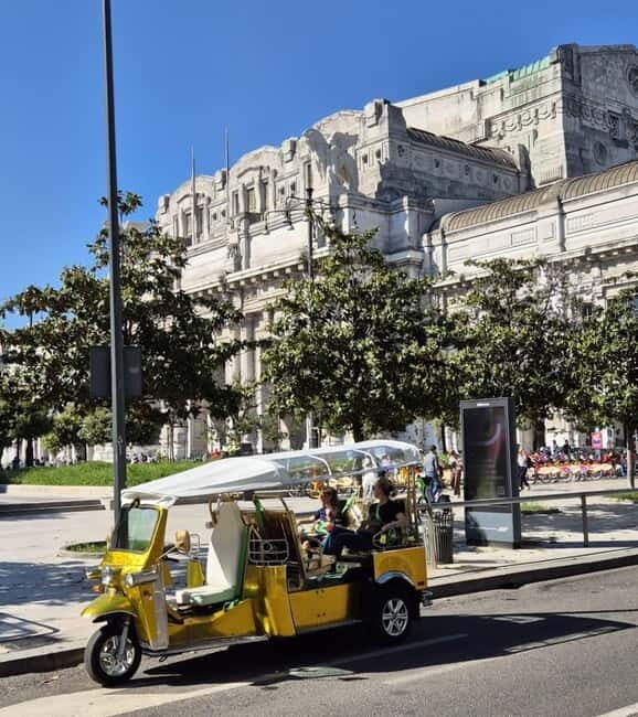 Milan: Private Tuk Tuk Tour with Hotel Pickup - Itinerary Breakdown: What to Expect