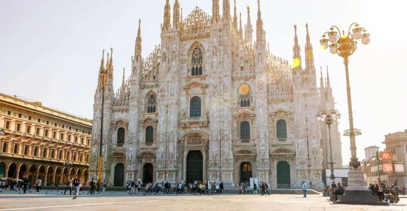 Milan: Skip-the-Line Duomo Guided Tour & Hop-on Hop-off Bus - The Sum Up