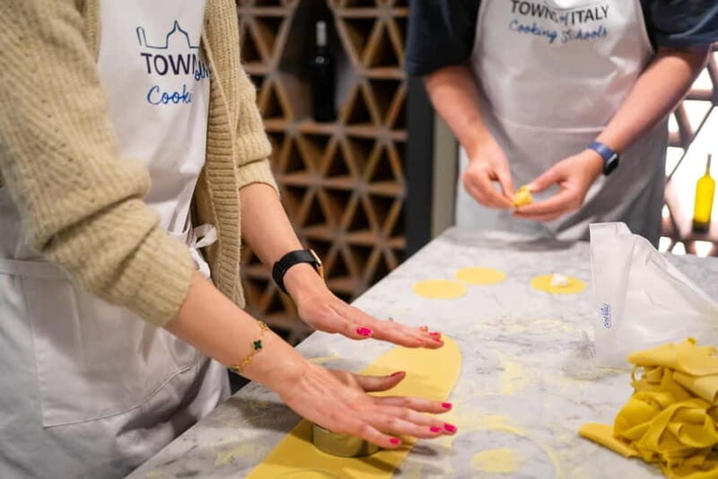 Milan: Small-group Pasta & Gelato Class with Unlimited Wine - Summary: Who Should Sign Up?